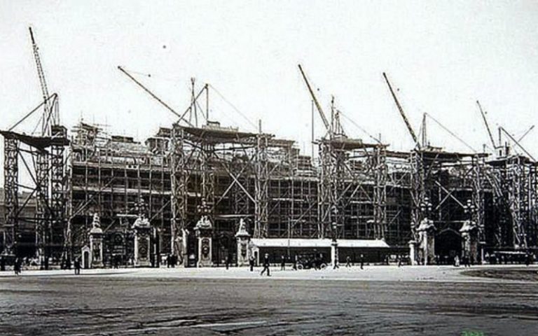 The History of Scaffolding Explained - 7 Bays Scaffolding Cornwall